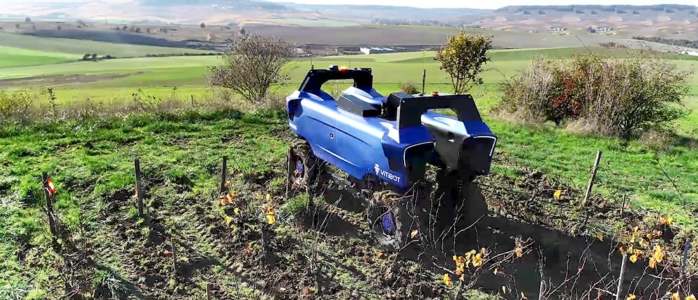 VitiBot automatise le travail de la vigne avec l’aide de Bosch Rexroth
