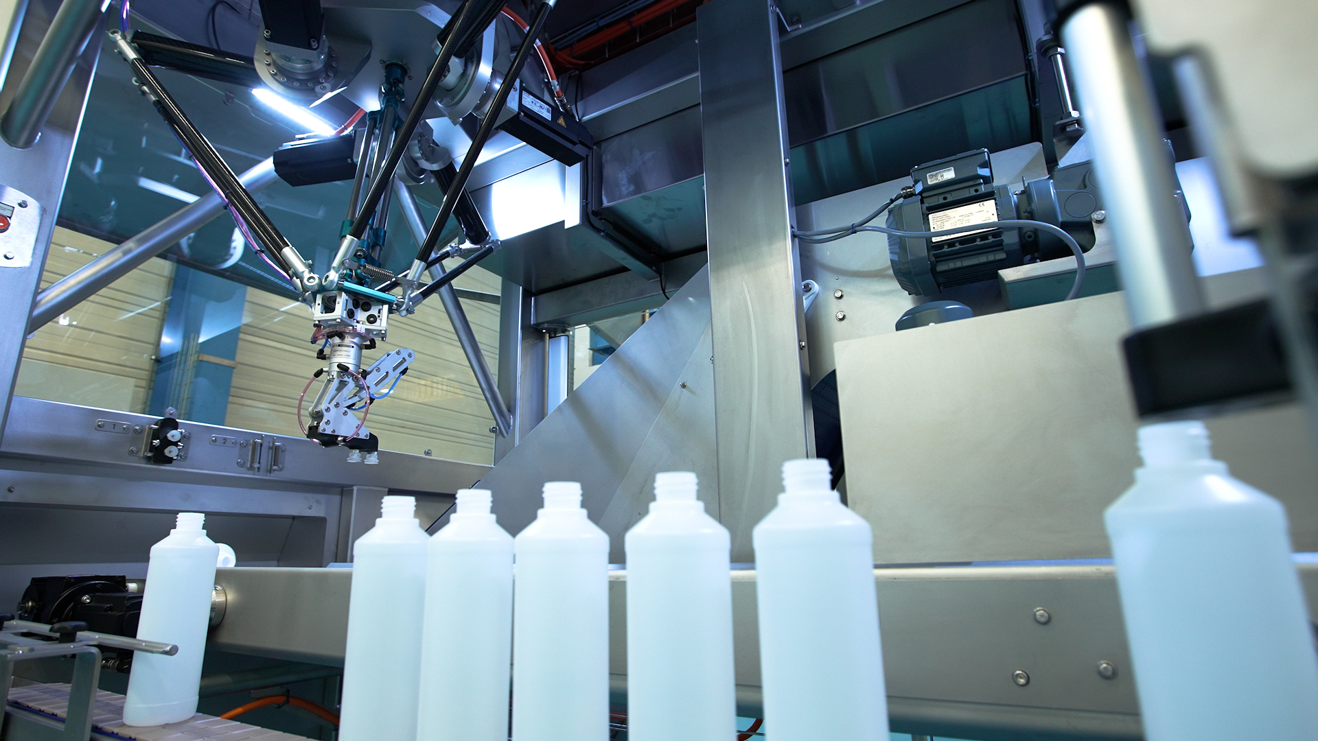 Conditionnement : BFR Systems lance un redresseur robotisé